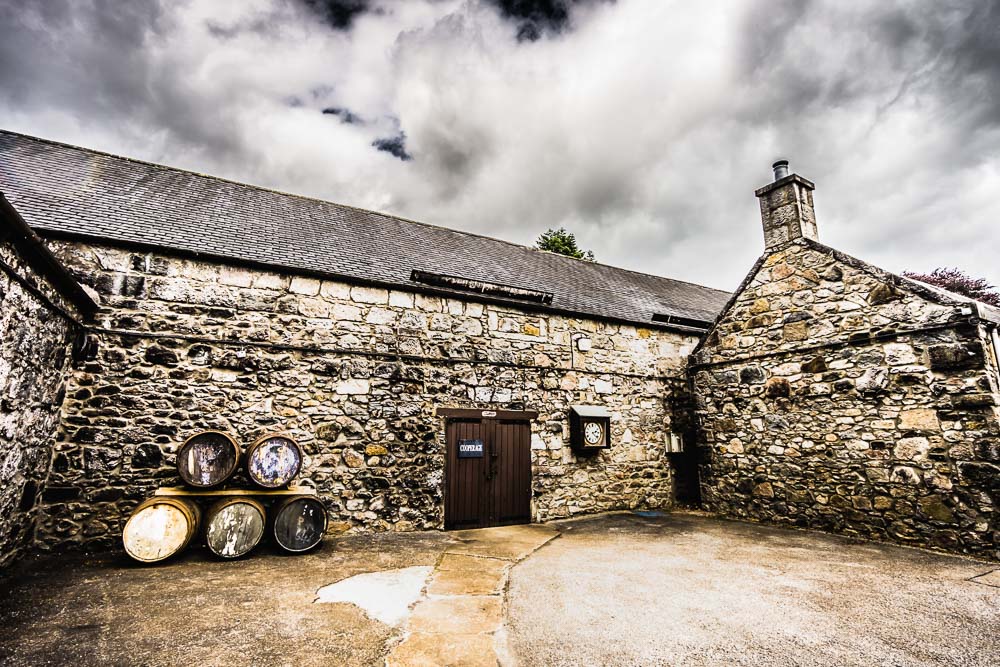Royal Lochnagar Distillery | The Queens Own
